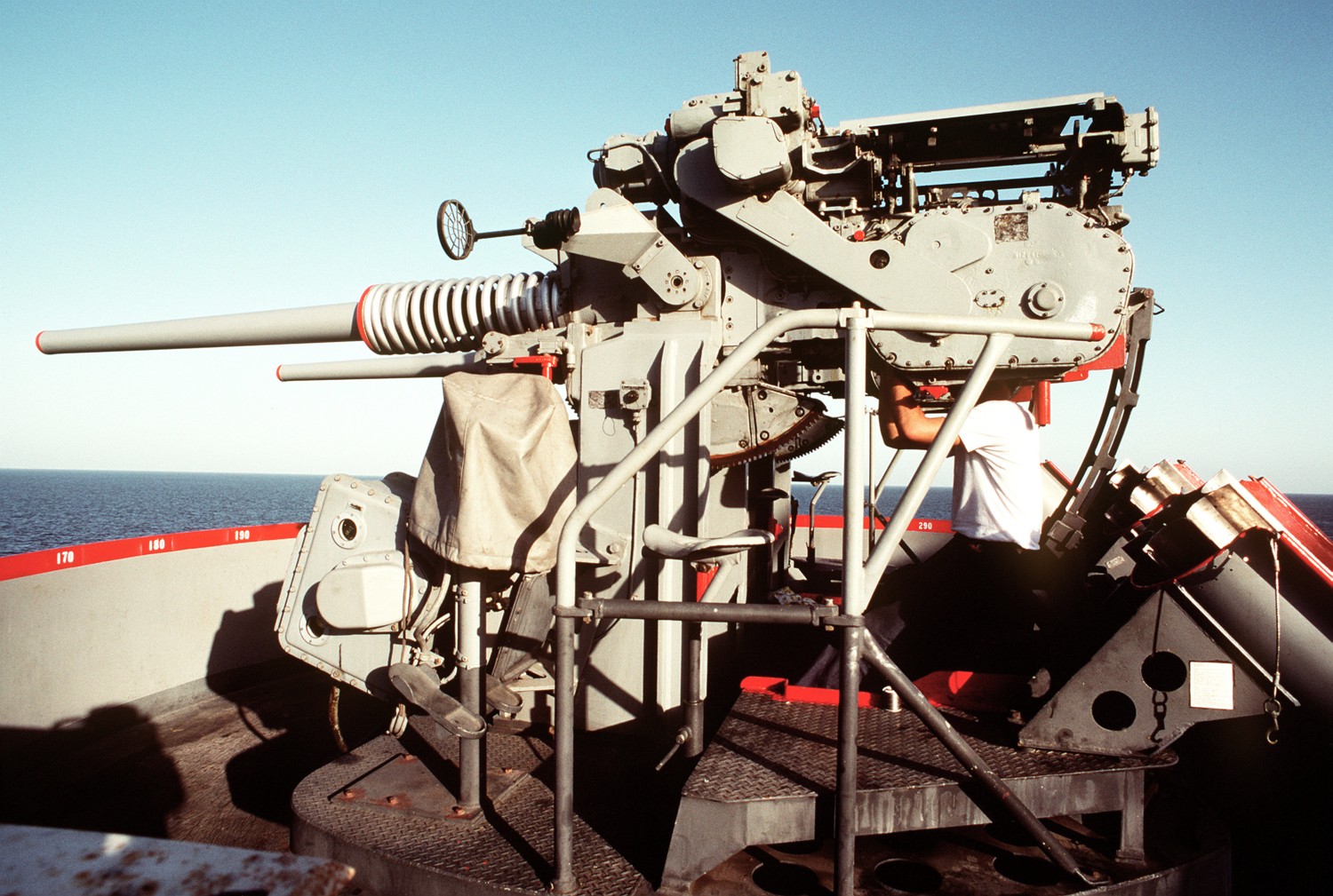Mk 33 3 50 Caliber 3 inch Naval Gun System Mk 33 3 50 Caliber 3 inch Naval Gun System